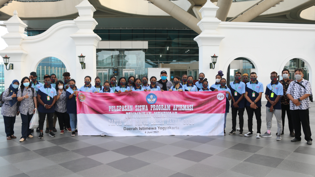 Dinas Pendidikan Pemuda dan Olahraga DIY | PELEPASAN PESERTA DIDIK ...